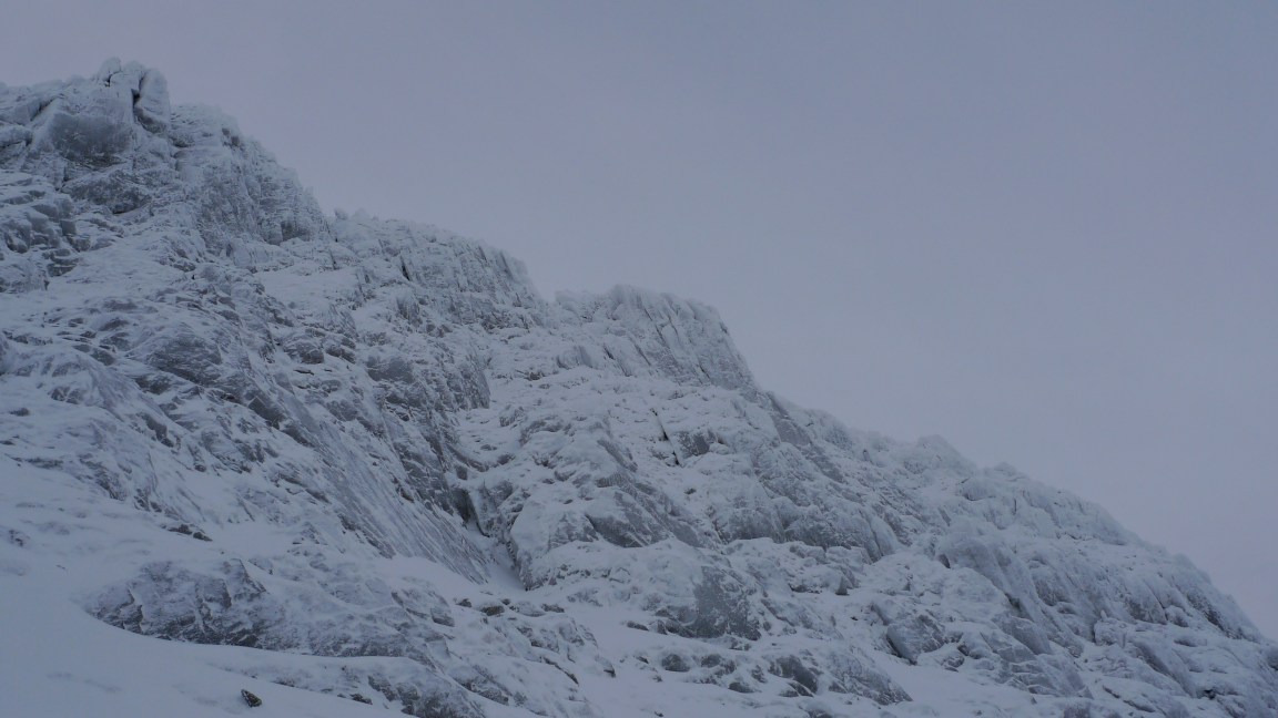 BLOG: Lakeland Mixed Climbing Part 1 – Snickersnack, Gable Crag ...