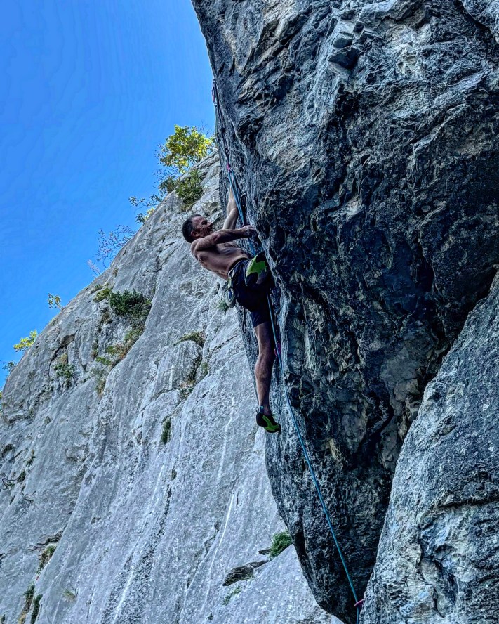 SCARPA Mago Climbing Shoe Review – Climbing Gear Reviews